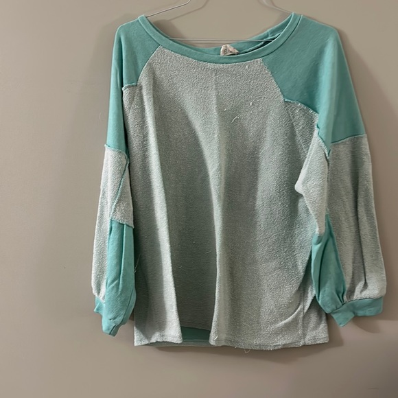BiBi | Tops | Bibi Mint Green Two Tone Ling Sleeve Sweatshirt | Poshmark